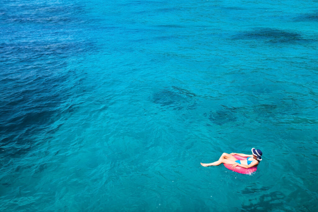 12 top tips for taking out travel insurance - Money To The Masses