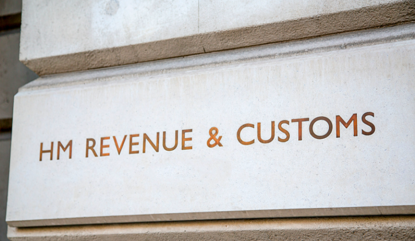 universal-credit-state-pension-and-other-benefits-rise-but-at-half